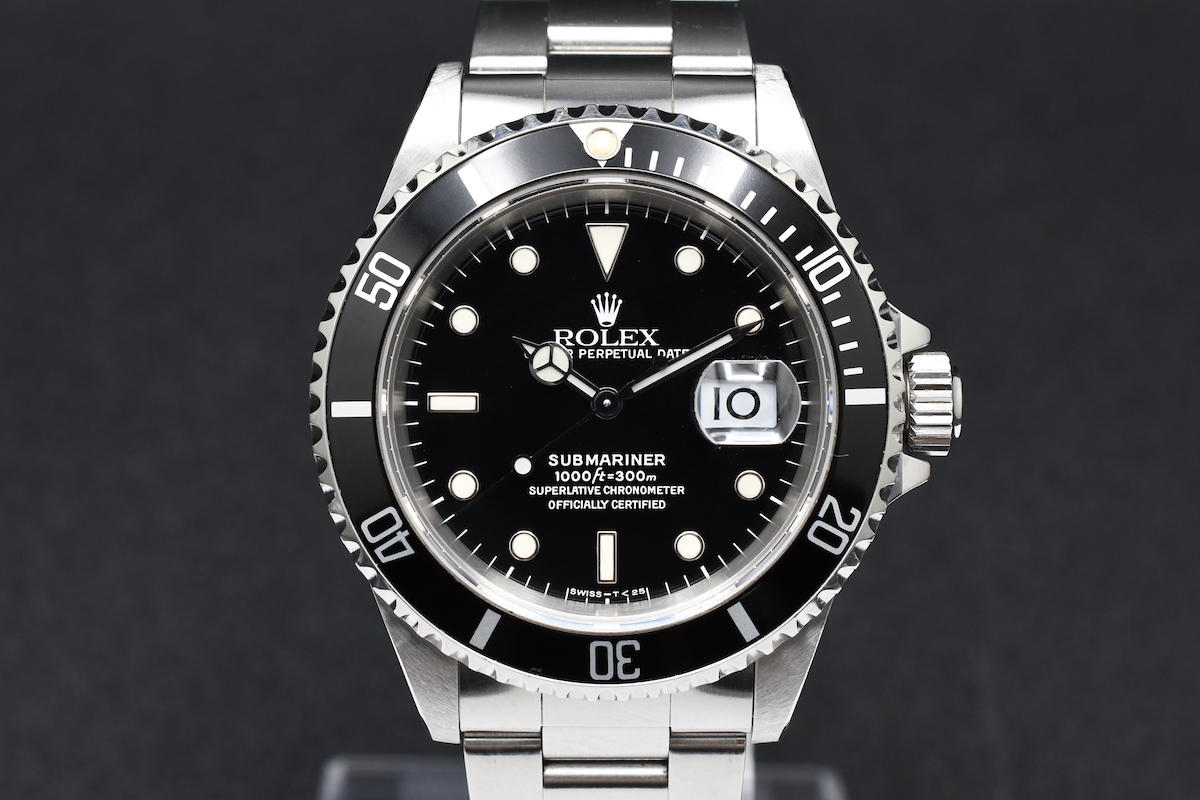 【未使用に近い】美品 ROLEX SUBMARINER Ref:16610 Cal:3135 T番 トリチウム ロレックス サブマリーナデイト メンズ腕時計 自動巻 箱,ギャランティ付 ...