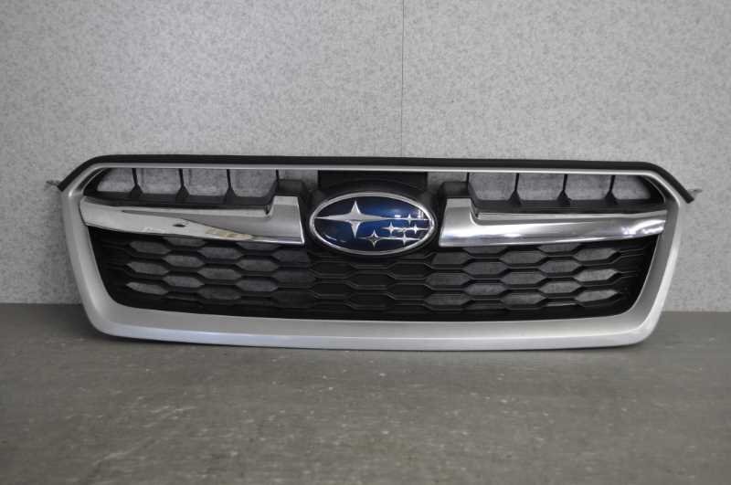 【やや傷や汚れあり】インプレッサ スポーツ B型 前期(GP7 GP2) 純正 破損無 取付OK フロントグリル ラジエーターグリル ...