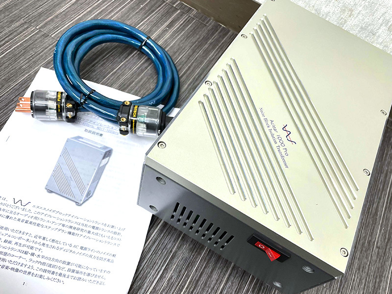 【やや傷や汚れあり】 中村製作所 Aclear 1000 Pro アイソレーショントランス クリーン電源 100V NSIT-1000 Pro の落札情報詳細 - ヤフオク落札価格検索 オークフリー