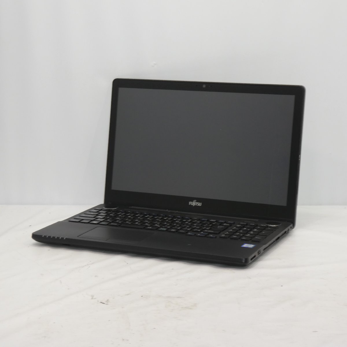 【全体的に状態が悪い】【ジャンク】FUJITSU LIFEBOOK AH77/Y Core i7-6700HQ 2.6GHz/8GB/HDD1TB/Blu-ray/15インチ/OS無/AC無 ...