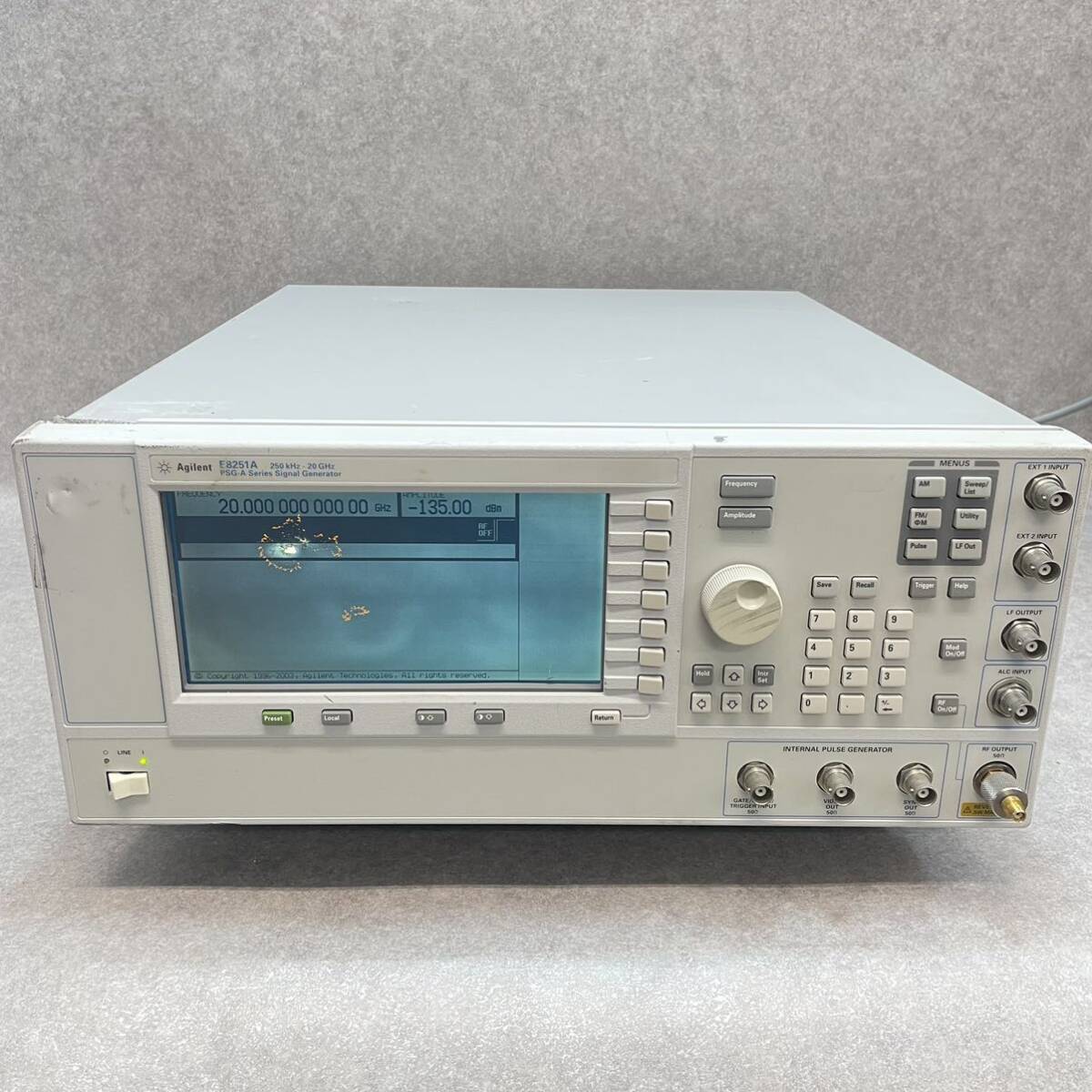 【傷や汚れあり】Y1003★Agilent AgilentアジレントKeysight hp E8251ASignal Generator ...