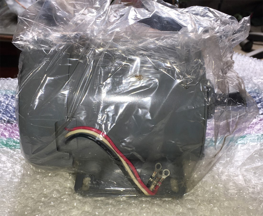【未使用】☆1円スタート☆ 日立モーター 0 2kw 200w 2p 三相200v 50 60hz Tfo Kタイプ [g形] 全閉外扇 未