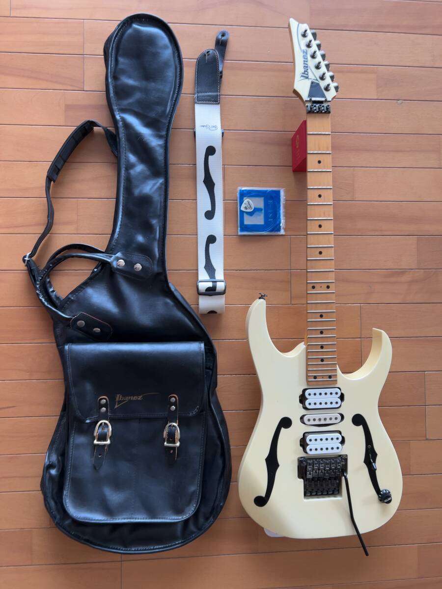 【やや傷や汚れあり】♪【 Ibanez(アイバニーズ) PGM300 Paul Gilbert Model (ポール・ギルバート) 】1992 ...