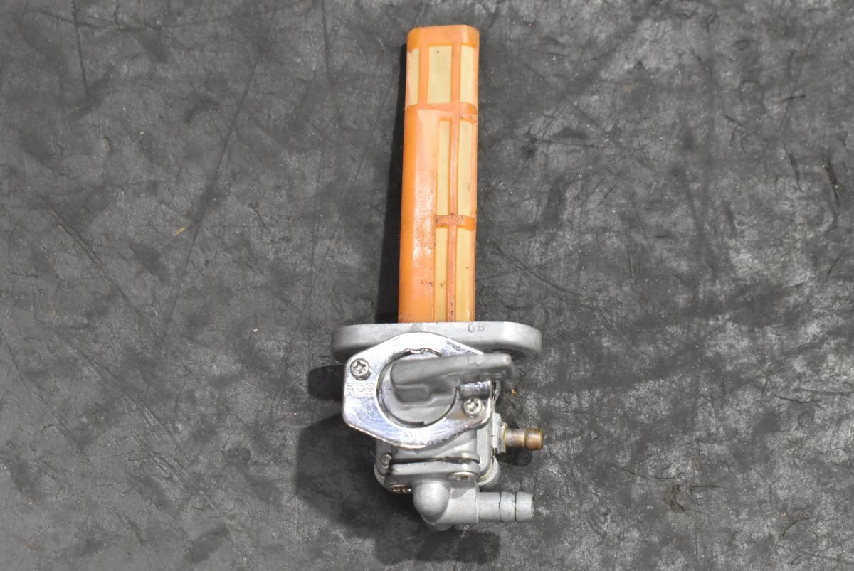 【中古】Y58 当時物 純正 XJ550 ガソリンコック 燃料コック 0081 検) XJ400 XJ400Dの落札情報詳細 - Yahoo!オークション落札価格検索 オークフリー