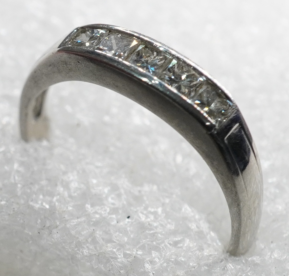 【未使用に近い】ダイヤ 0.58ct 13.5号 pt900 大網てんとう虫 F18-518-13の落札情報詳細 - ヤフオク落札価格検索 オークフリー