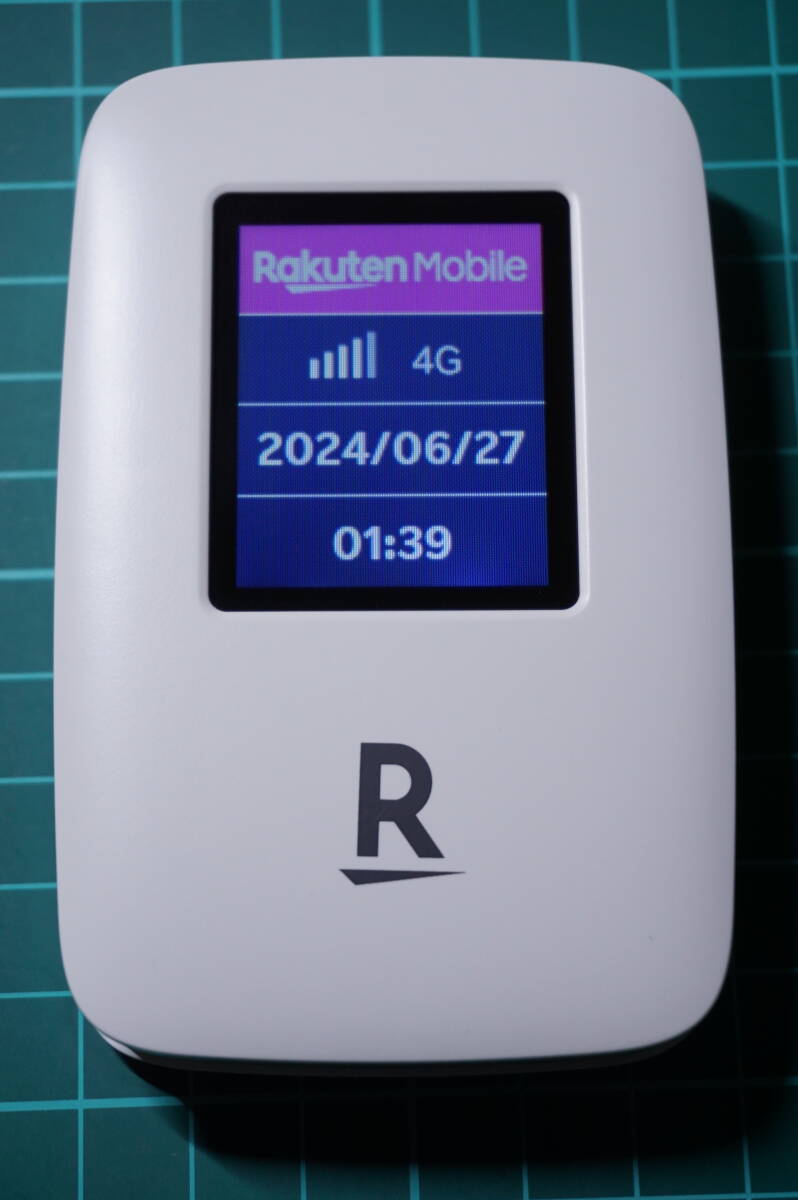 【目立った傷や汚れなし】Rakuten WiFi Pocket R310 ホワイト SIMフリーモバイルWi-Fiルーター 付属品完備 中古の ...