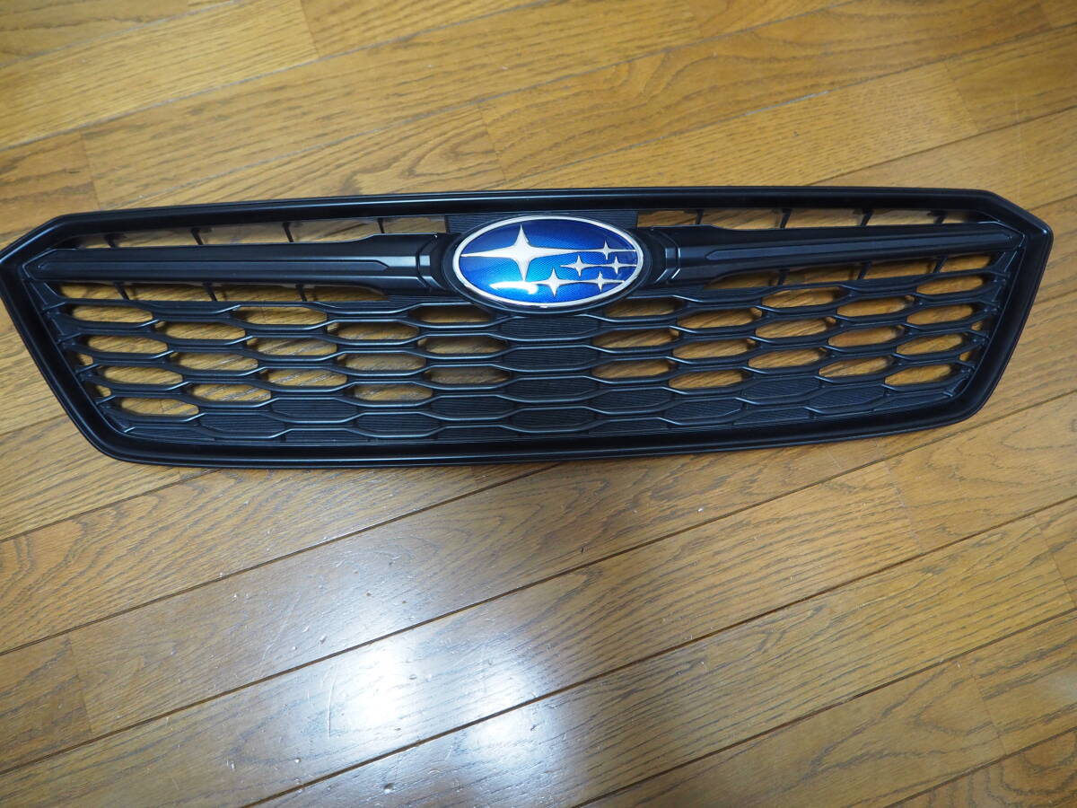 【目立った傷や汚れなし】スバル インプレッサ スポーツ GT系/GK系 G4 純正フロントグリル ブラック塗装 GT2 GT3 GT6 GT7 GK2 GK3 GK6 GK7 黒/ブラックの ...