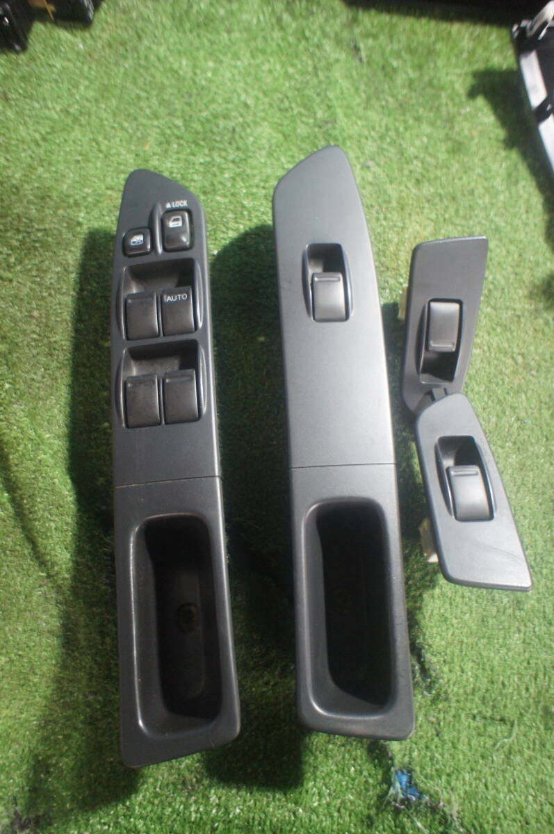 【やや傷や汚れあり】z263 パワーウインドウスイッチ★インプレッサ★GG GD2・GD3・GD9・GDA・GDB・GDC・GDD/GG2・GG3・GG9・GGA・GGB・GGC・GGDも？の ...