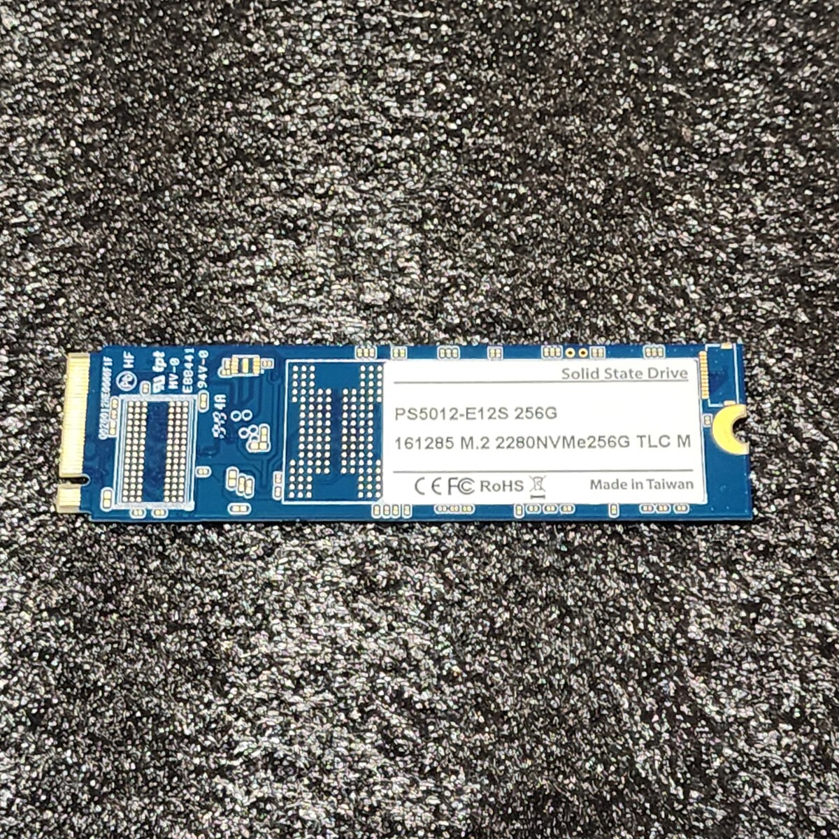【やや傷や汚れあり】PHISON PS5012-E12S-256G 256GB NVMe SSD フォーマット済み PCパーツ M.2 ...