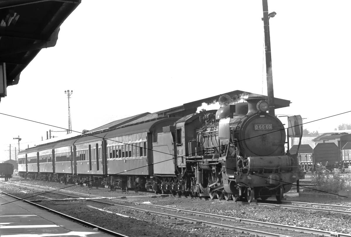 【やや傷や汚れあり】半額セール！D6060(大)+639客レ-望遠&標準2コマセット/久大島本線=昭和40年代のSLモノクロネガ35mm/日田 ...