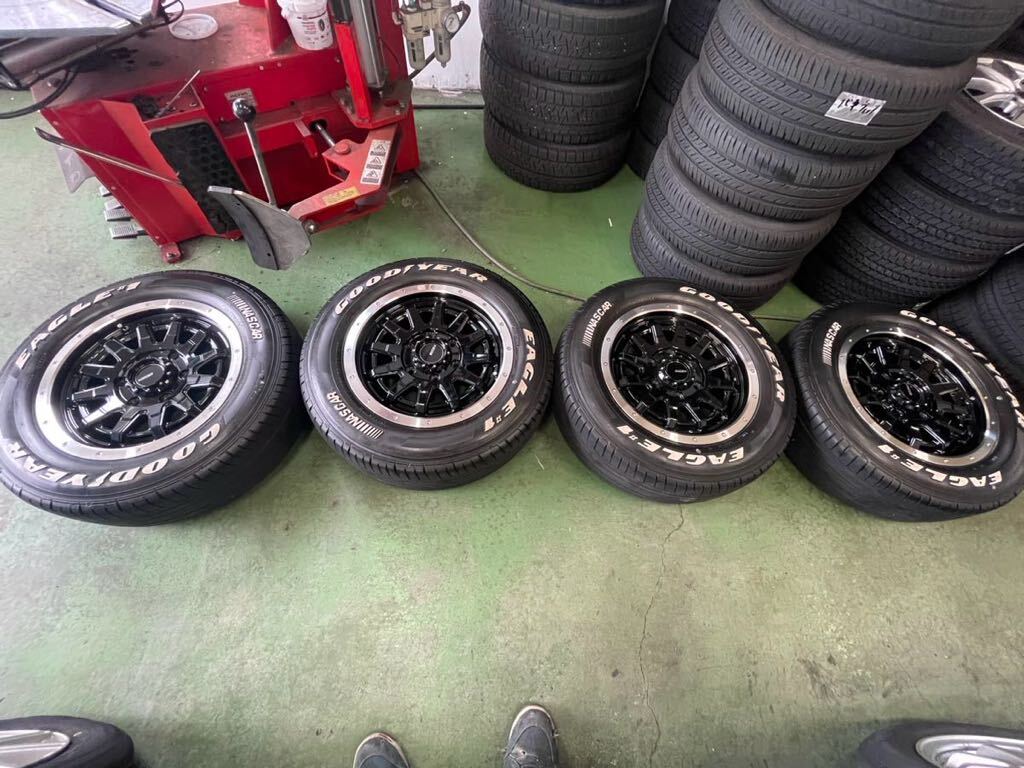 【目立った傷や汚れなし】美品 ハイエース ホイール 16インチ6.5J＋38 PCD139.7 essex type EX タイヤ付 2022 ...