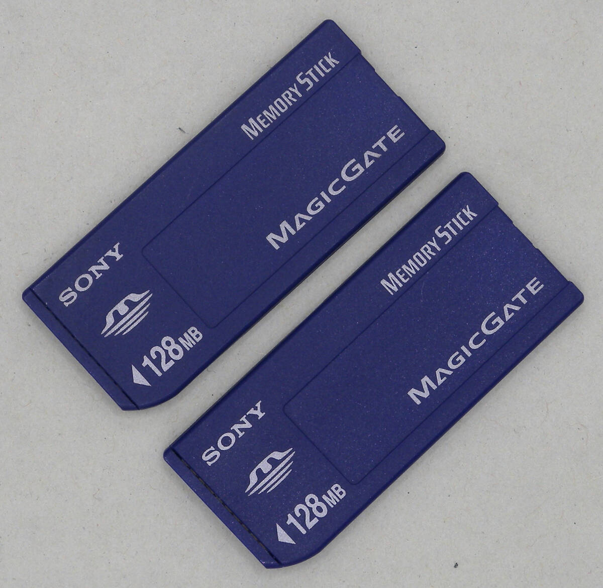 【やや傷や汚れあり】送料無料 SONY ソニー 純正 MEMORY STICK メモリースティック MAGICGATE 128MB MSH ...
