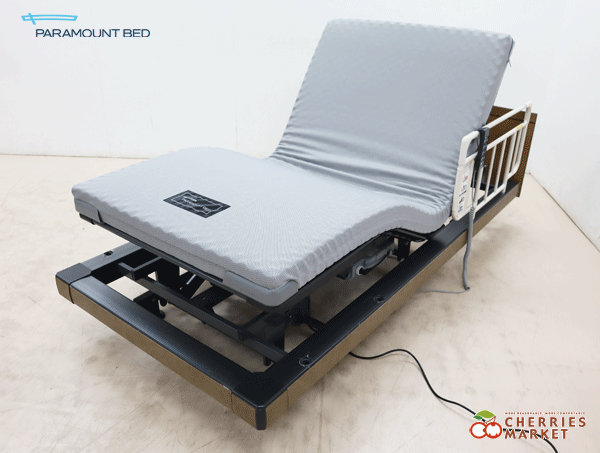 【やや傷や汚れあり】 展示品 PARAMOUNT BED パラマウントベッド 電動リクライニング セミシングルベッド 3モーター INTIME 1000/カルムコア RM-E531 27万の ...