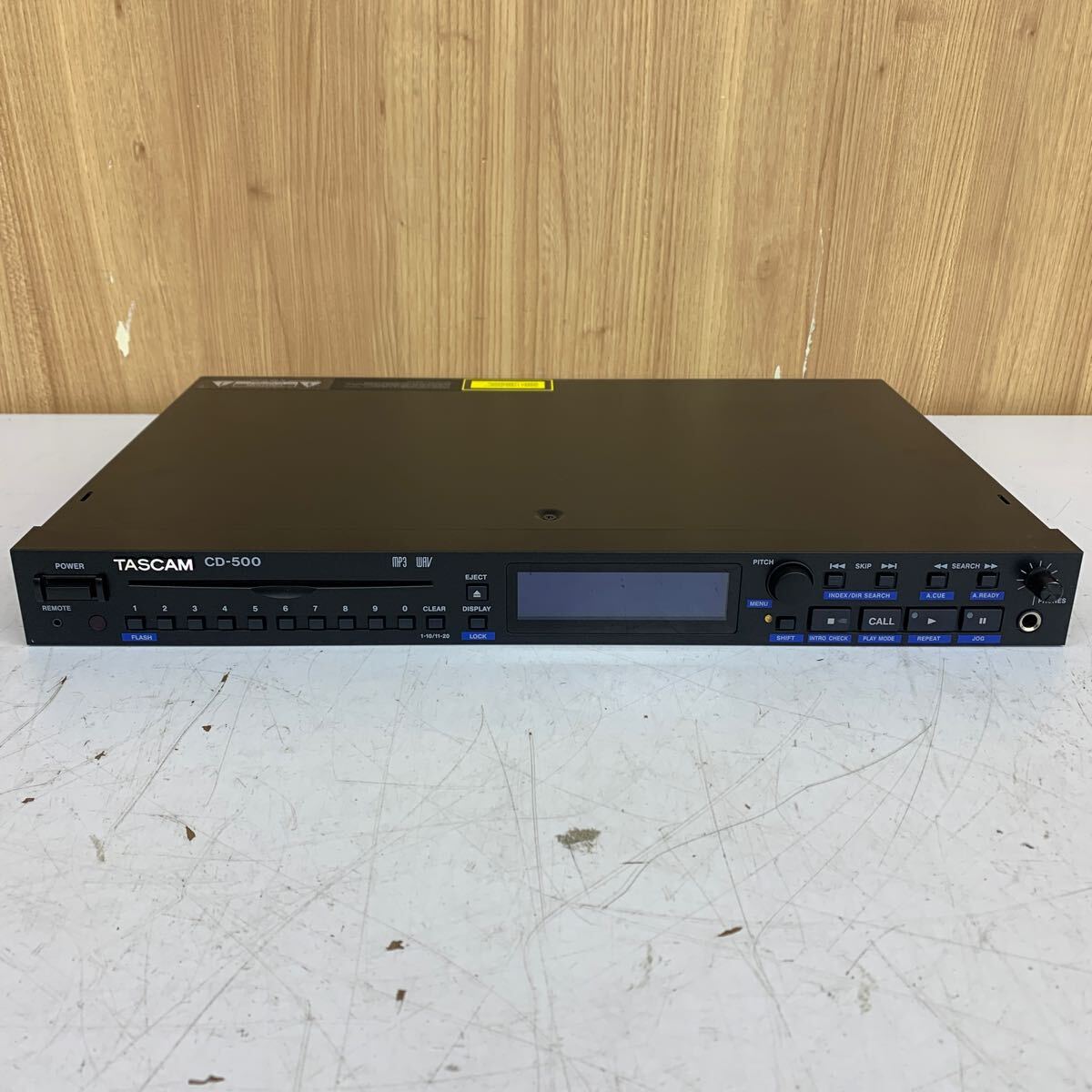 【やや傷や汚れあり】【E-3】 Tascam CD-500 CDプレーヤー タスカム 通電確認済み 出音可 2571-51の落札情報詳細 ...