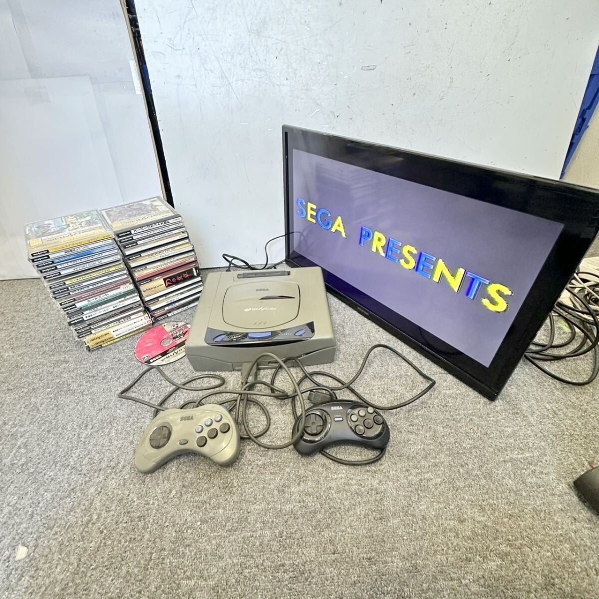 【傷や汚れあり】E075-I57-3305 SEGA セガ SEGA SATURN セガサターンHST-3210 ゲーム機 ソフト31本付 本体動作確認済の落札情報詳細 - Yahoo ...