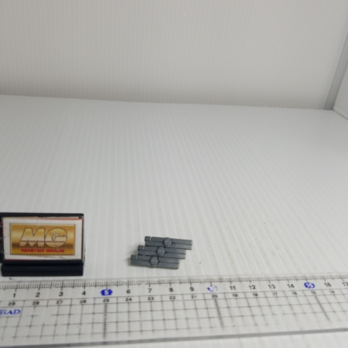 【全体的に状態が悪い】33G- 12/24 MG 弾倉 ガンダム ガンプラ 同梱可 ジャンクの落札情報詳細 - Yahoo!オークション落札価格検索 オークフリー