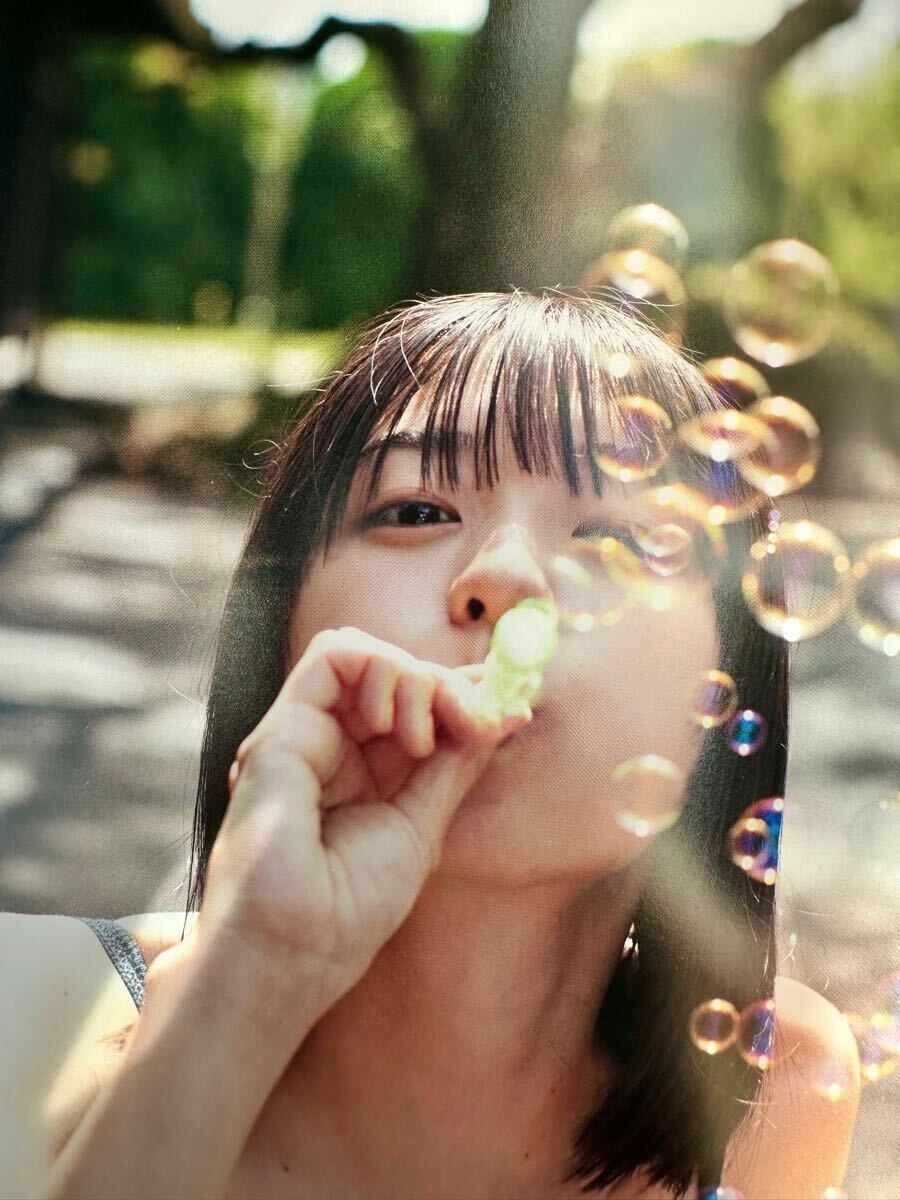 【未使用に近い】【直筆サイン入り】 鳴海唯 1st 写真集 『Sugarless』 女優 あのクズを殴ってやりたいんだ サイン本 初版の落札情報詳細 - Yahoo!オークション落札価格検索 ...