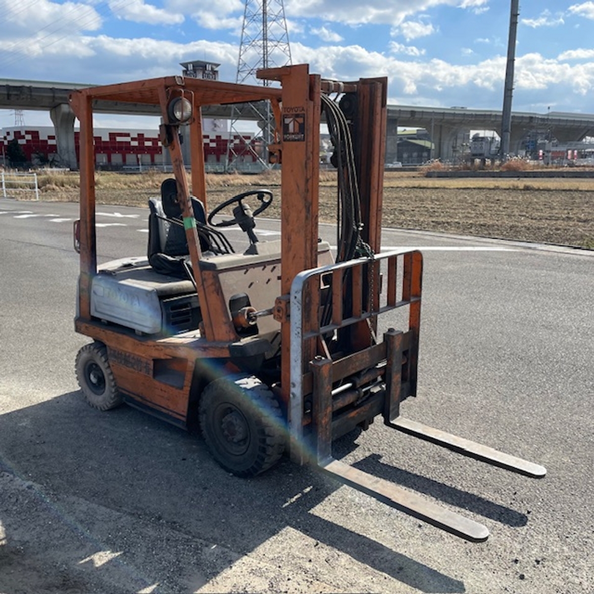 【やや傷や汚れあり】バッテリー新品!!愛知県渡し トヨタ フォークリフト 3FD10 ディーゼル 最大荷重950kg 最大揚高3000mm ...