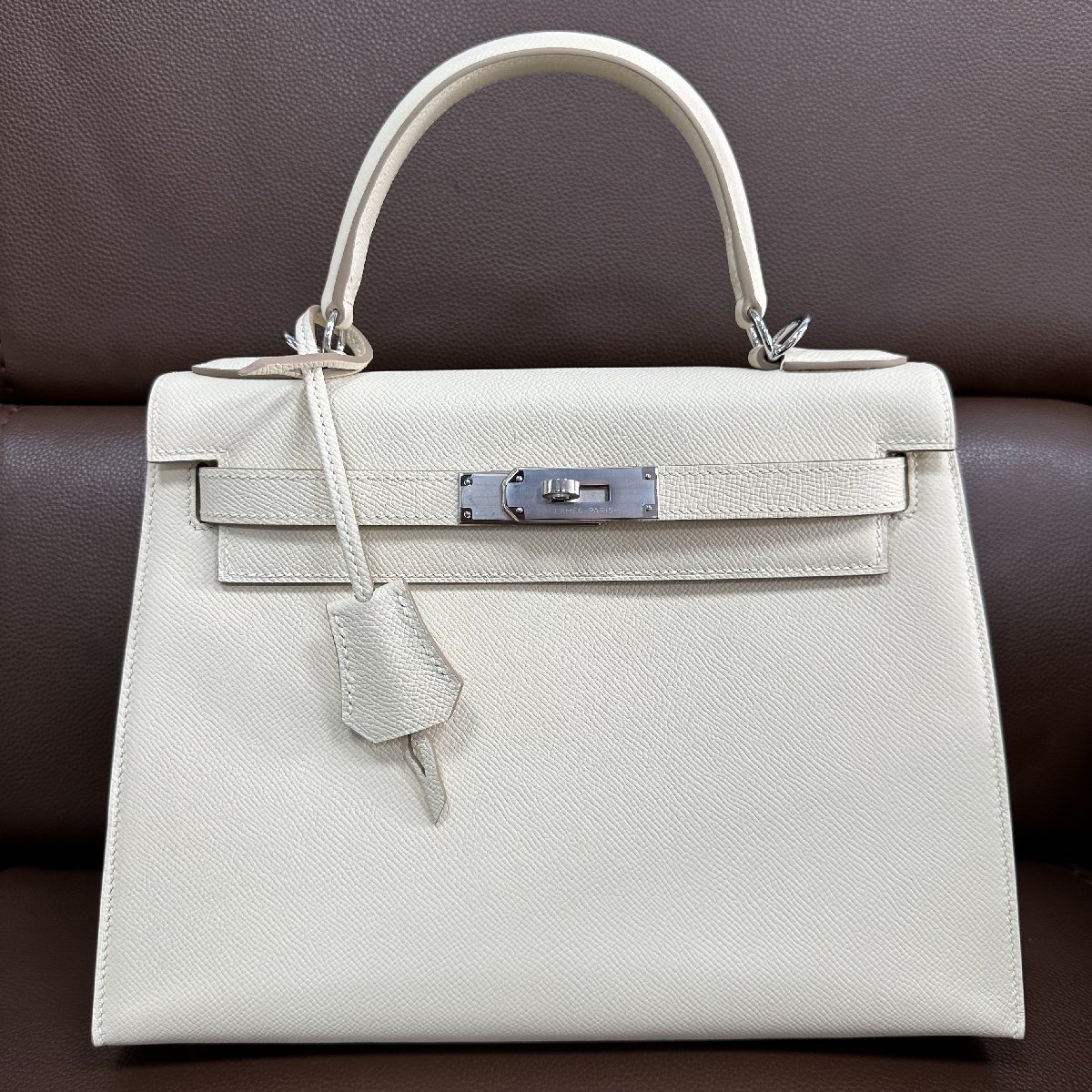 【未使用に近い】貴重 新品未使用 HERMES エルメス ケリー28 Kelly ヴォーエプソン 外縫い B刻印 2way ハンドバッグ トートバッグ ブランドの落札情報詳細 - Yahoo ...