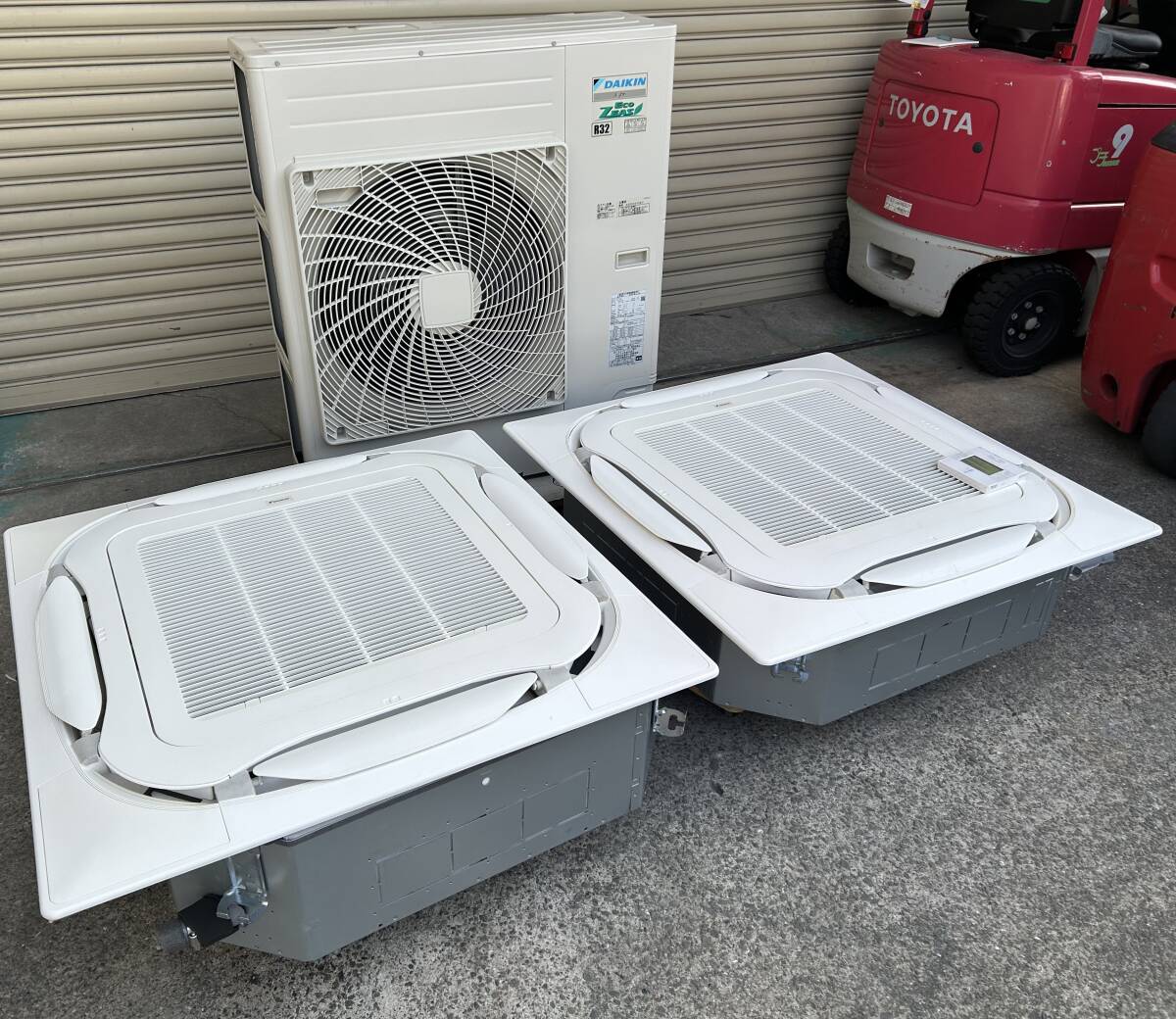 【傷や汚れあり】2022年製 ダイキン 112/4馬力 天カセマルチ パッケージエアコン SZRUC112BJD (ECO ZEAS)S-ラウンドフロー 三相200V N0000378の落札 ...