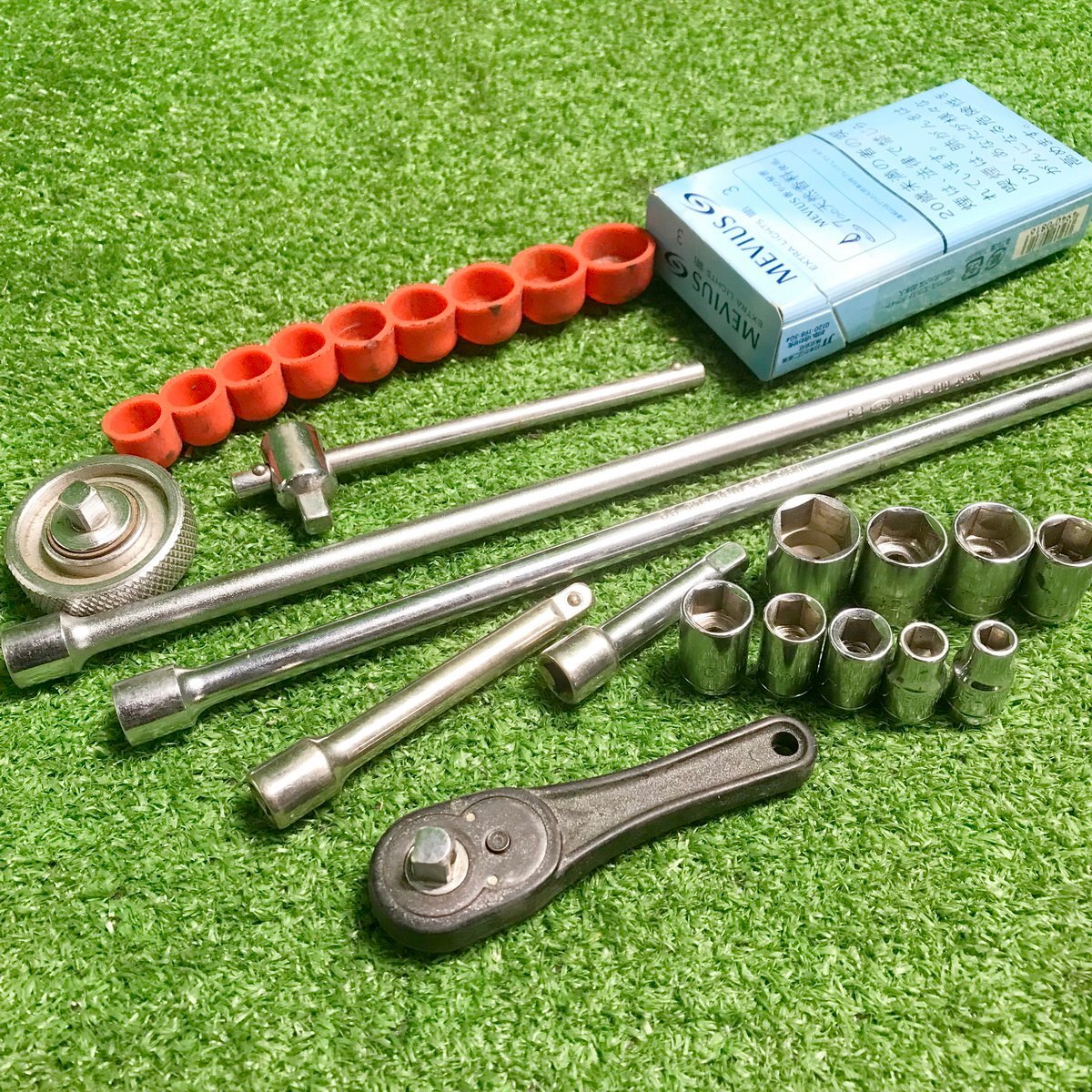 【傷や汚れあり】依飯n819 KTC 他 ラチェットハンドル6.35mm ソケット(5/6/7/8/9/10/11/12/13mm) エクステンションバー『BE10-250』等★計16点セット ...