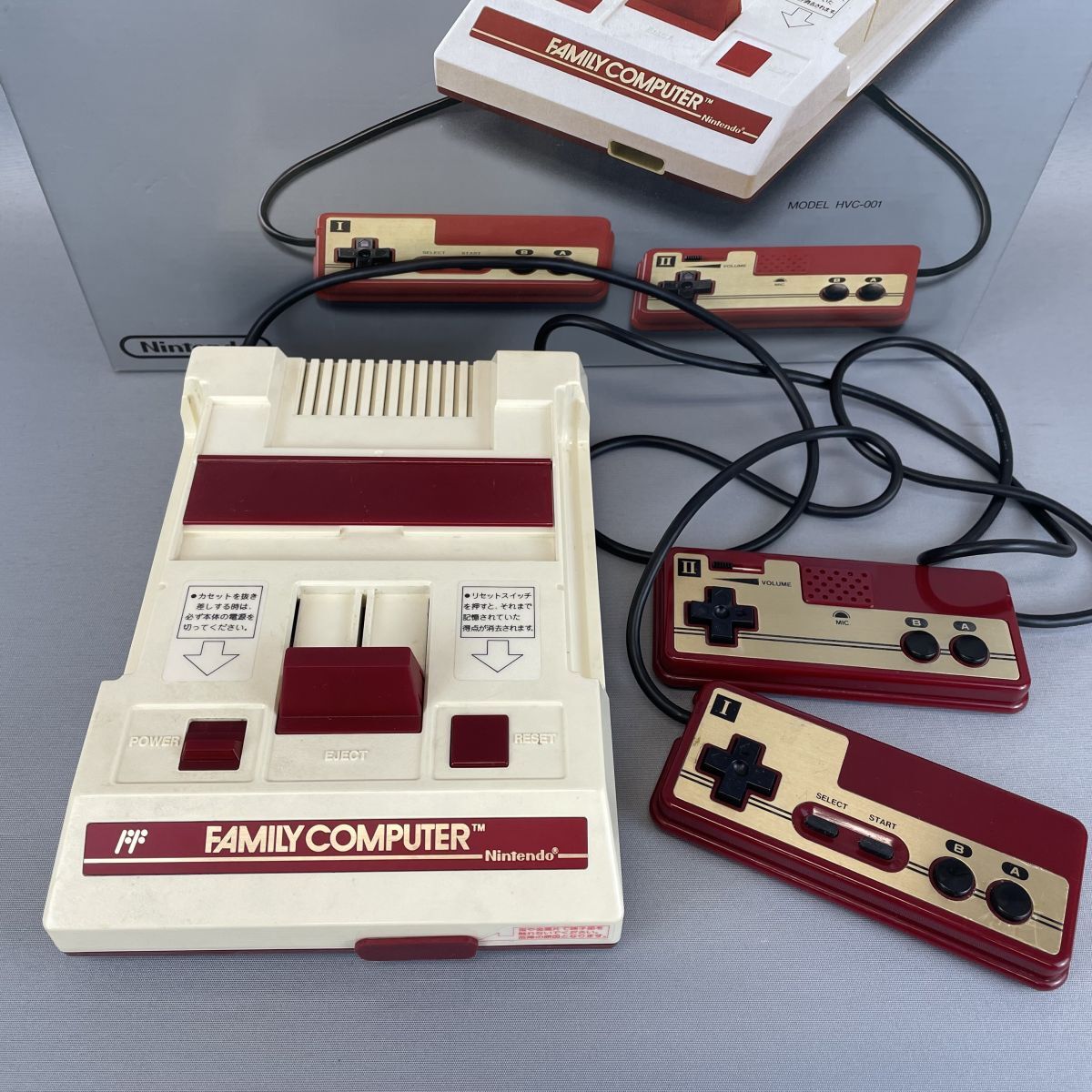 【傷や汚れあり】中古 [ゲーム/FC] FAMILY COMPUTER ファミリーコンピュータ 本体 取扱説明書のみ (改訂版2 ...