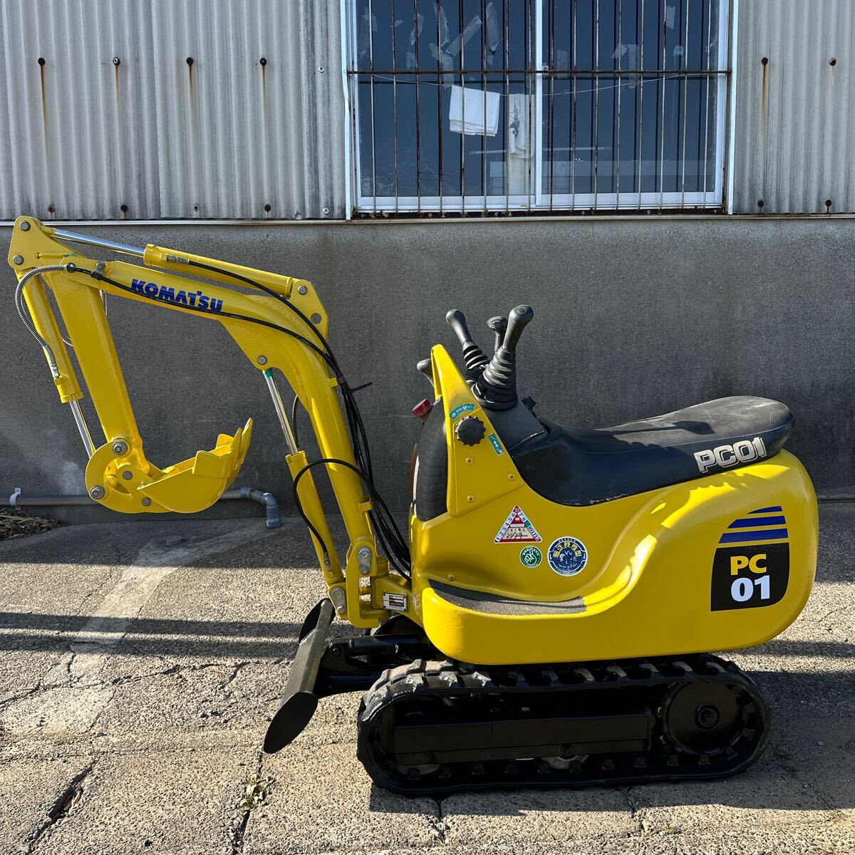 【やや傷や汚れあり】コマツ PC01-1A マイクロショベル KOMATSUの落札情報詳細 - Yahoo!オークション落札価格検索 オークフリー