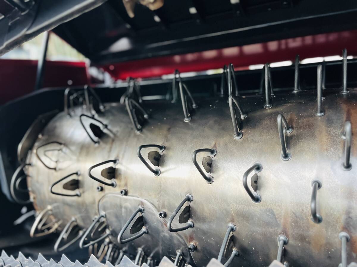 【やや傷や汚れあり】ヤンマー コンバイン YH448 48馬力 329時間 4条刈 パワステ 丸ハンドル HST 扱深自動 UFO 水平制御 オーガマルチリモコン 自動こぎ深さの落札情報詳細 ...