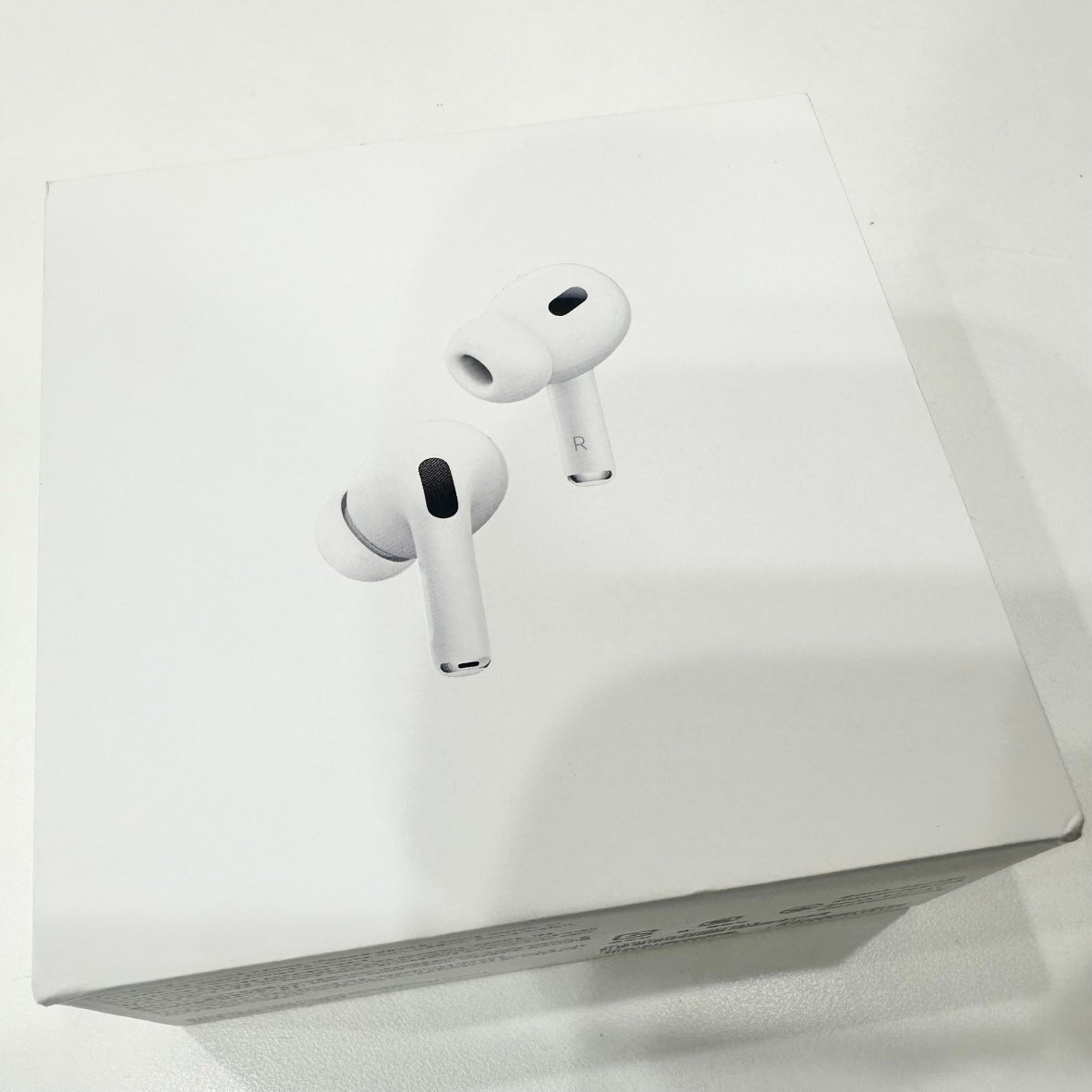 【未使用に近い】【K8596】【未開封】AirPods Pro 第2世代 MTJV3J/A MagSafe充電ケース(USB-C)付 ...