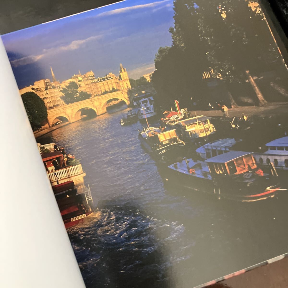【傷や汚れあり】洋書 パリ Paris 写真集 TOUJOURS PARIS YANN LAYMA アート 化粧箱入り 写真 Photo ...