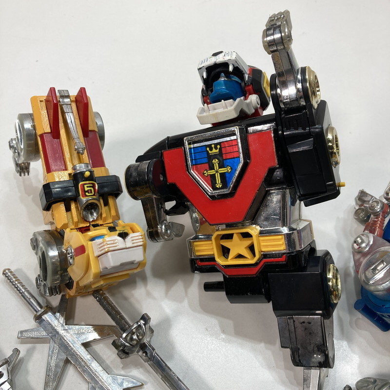 【全体的に状態が悪い】FUZ【ジャンク品】未来獣合体 百獣王ゴライオン 超合金 本体足壊れ その他欠品等あり〈037-251231-IO-19 ...