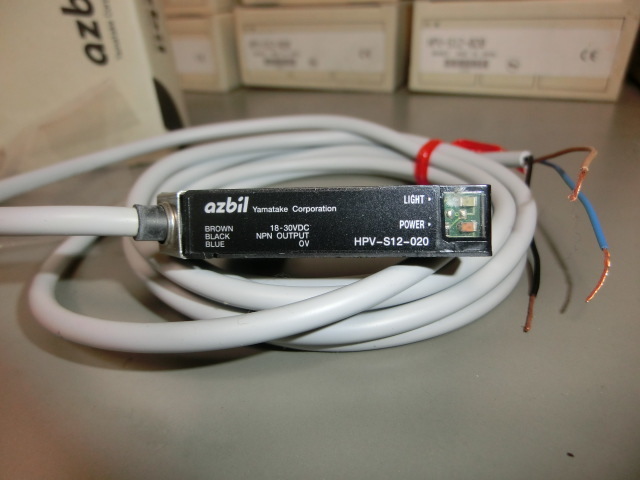 【新品】☆新品☆AZBIL 山武 光電センサー HPV-S12-020 アンプ内蔵溝形光電スイッチ 光電スイッチ 光電管の落札情報詳細 - ヤフオク落札価格情報 オークフリー