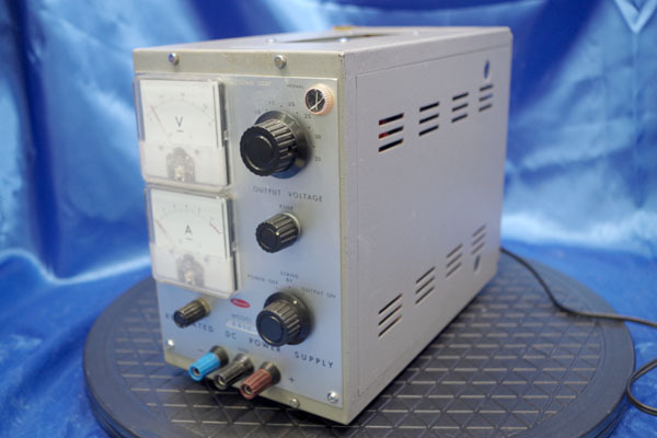 Metronix/メトロニクス 直流安定化電源 ★MODEL 531C/0～35V,0～1A★ R3057Sの落札情報詳細 - Yahoo ...