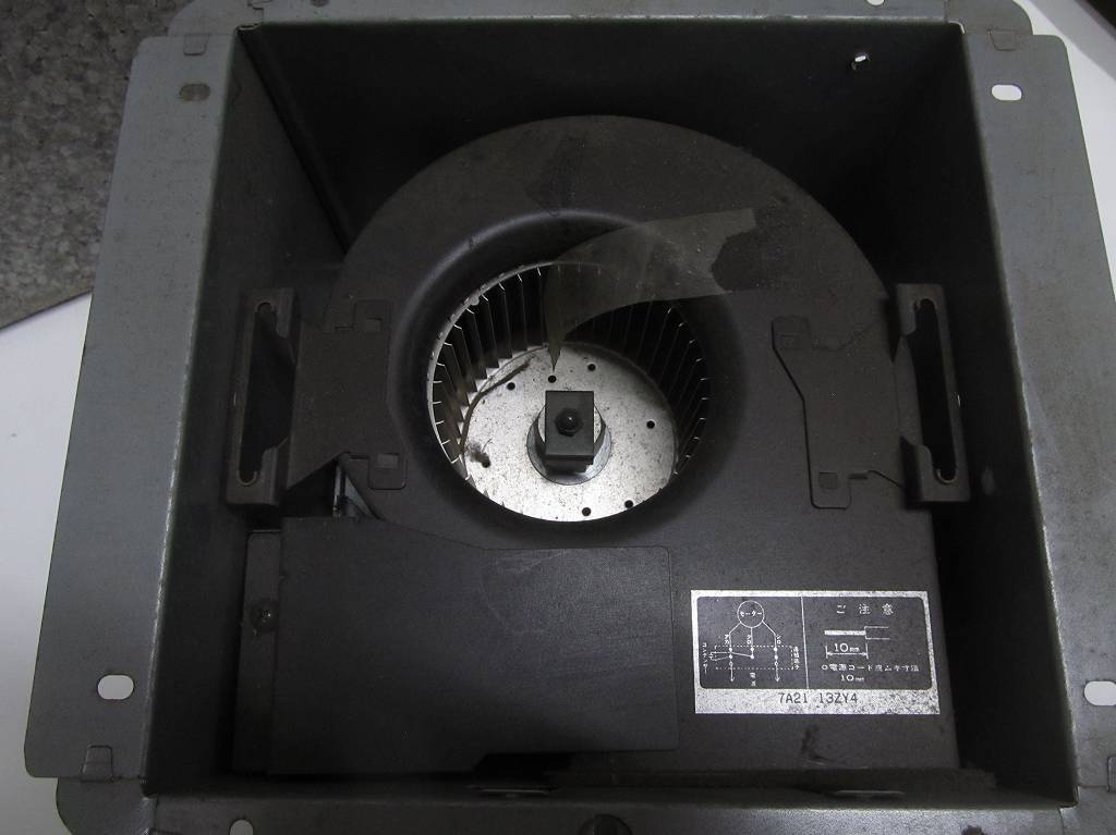 【新品】三菱 ダクト用換気扇 VD-13ZY4 低騒音オール金属タイプ パイプ100、角穴215mm(^00TACの落札情報詳細 - ヤフオク落札価格検索 オークフリー