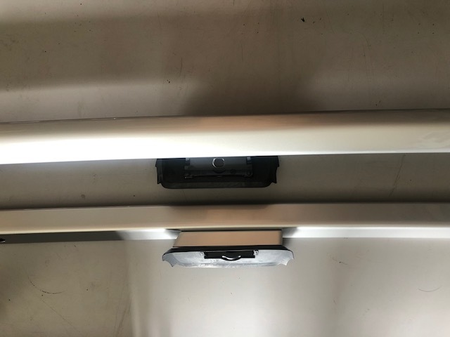 LAND CRUISER PRADO 150ランクルプラド純正ルーフラックレールカラードGENUINE ROOF RACK RAILシルバ ...