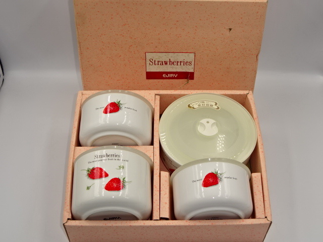 EJIRY エジリー 陶器 レンジ用 密封容器 4点 ストロベリーズ 保存容器 Strawberries 未使用 長期保管品 の落札情報詳細 - ヤフオク落札価格検索 オークフリー