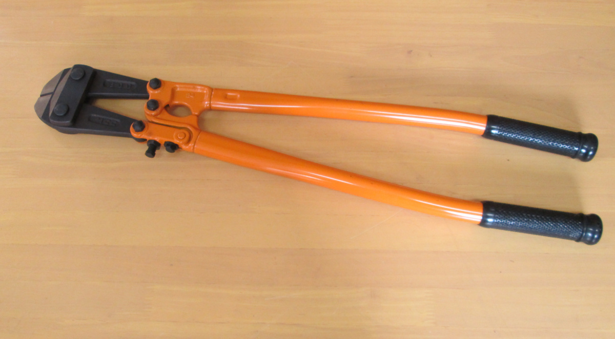 MCC 600 CAPIOMM JAPAN 10mm 600mm ＃4 アングルカッター ボルトクリッパー 使用済み 中古良品です。全長62. ...