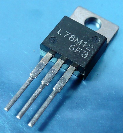 【未使用】三洋 L78M12 (三端子レギュレータ +12V/500mA) [10個組](b)の落札情報詳細 - ヤフオク落札価格検索 オークフリー