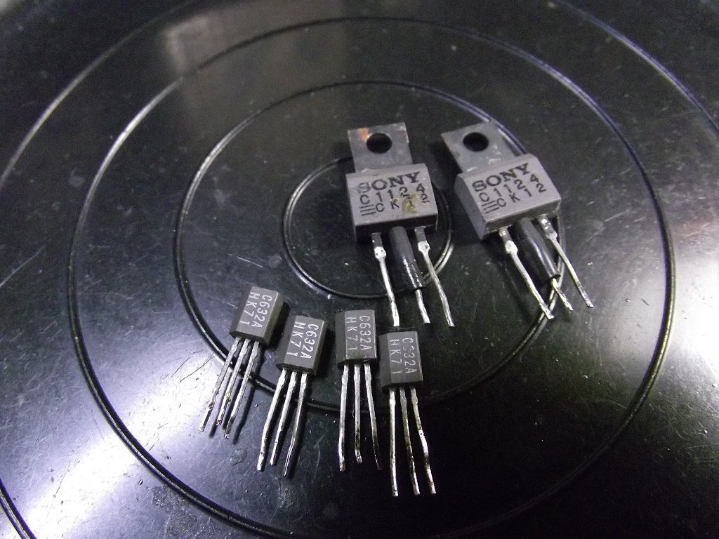 ジャンク 古いトランジスタ 2SC632Aと2SC1124まとめての落札情報詳細 - Yahoo!オークション落札価格検索 オークフリー