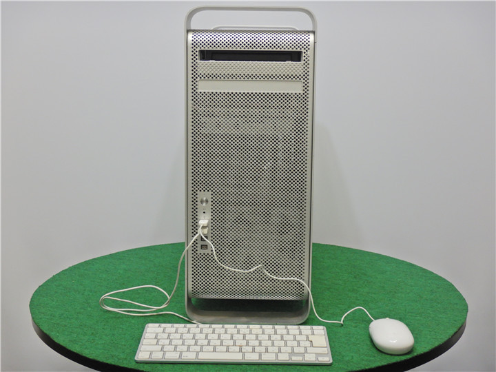 【やや傷や汚れあり】Mac Pro 2010 A1289 4コア 2.4GHz Intel Xeon 32GB 新品SSD256GB ...