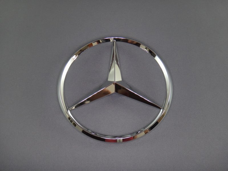 【未使用】メルセデス・ベンツ純正部品: (S212)Eクラス・ワゴン用リア・パネル・ドア・スターマーク(2128170116)★要在庫確認★の ...