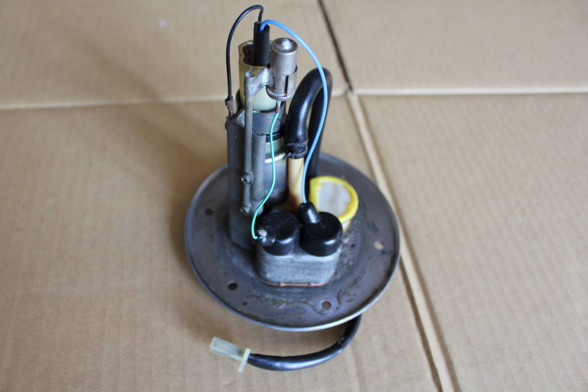 【傷や汚れあり】ヤマハ YZF750SP燃料ポンプ 4FM-13910-00 燃料コックアセンブリ 3FV-24500-01 FZR750R ...