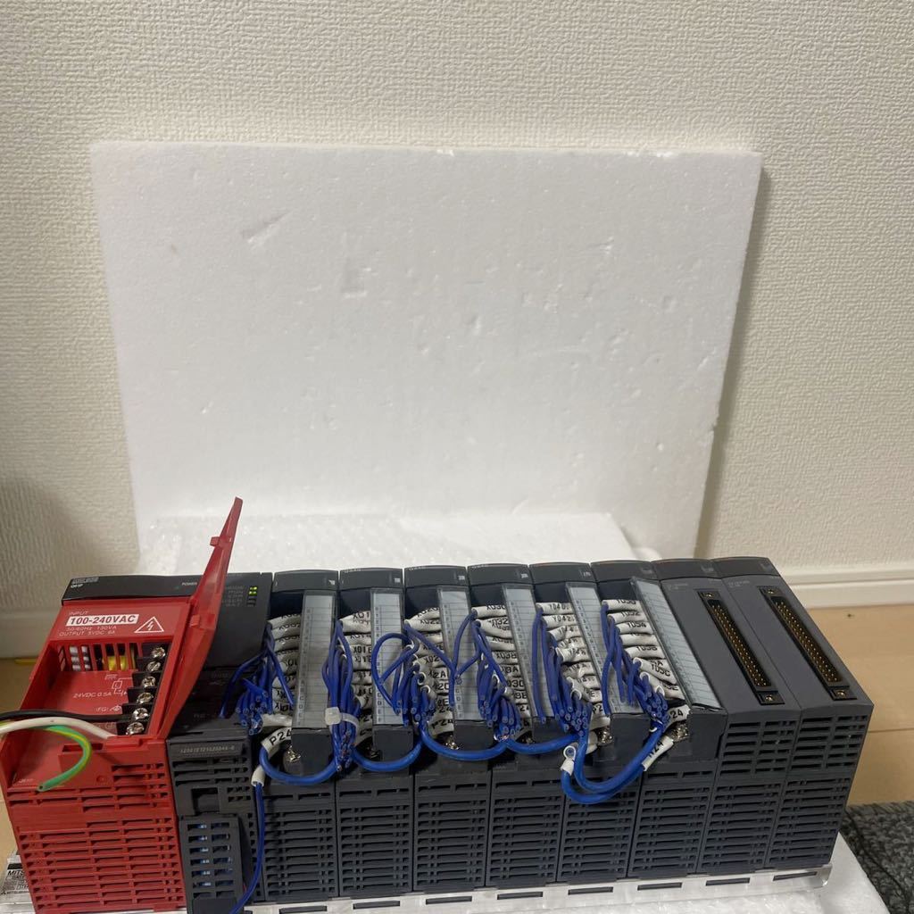 【中古】MITSUBISHI / 三菱 MELSEC A6PHP シーケンサー + ケーブル + K6HGPFインターフェース ユニット ...