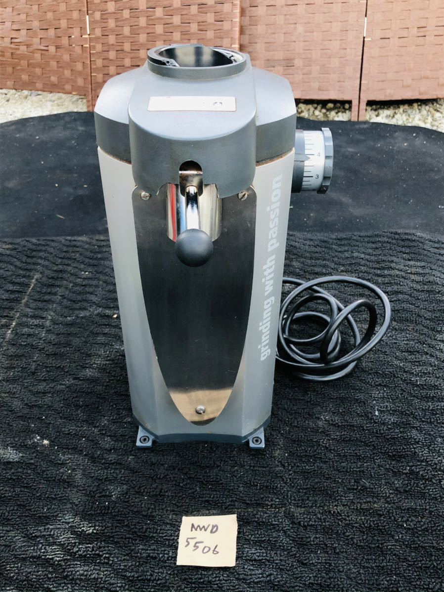 【やや傷や汚れあり】ditting Maschinen AG KR-805 業務用コーヒーグラインダー 電動コーヒー ディッティング マー ...