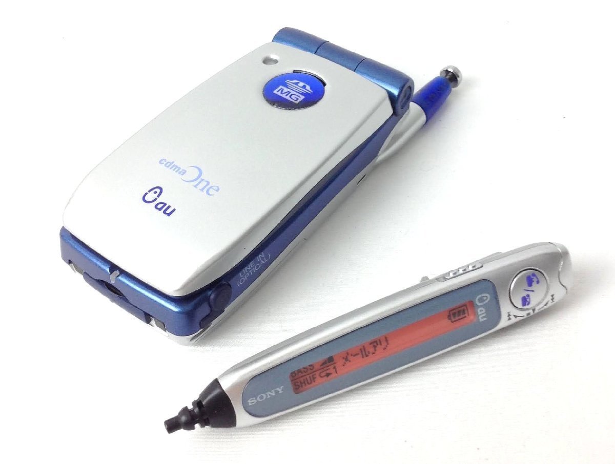 【目立った傷や汚れなし】m26-B モックアップ 展示用見本 au SONY C404S cdmaOne 折りたたみ式 携帯電話 リモコン付 ...