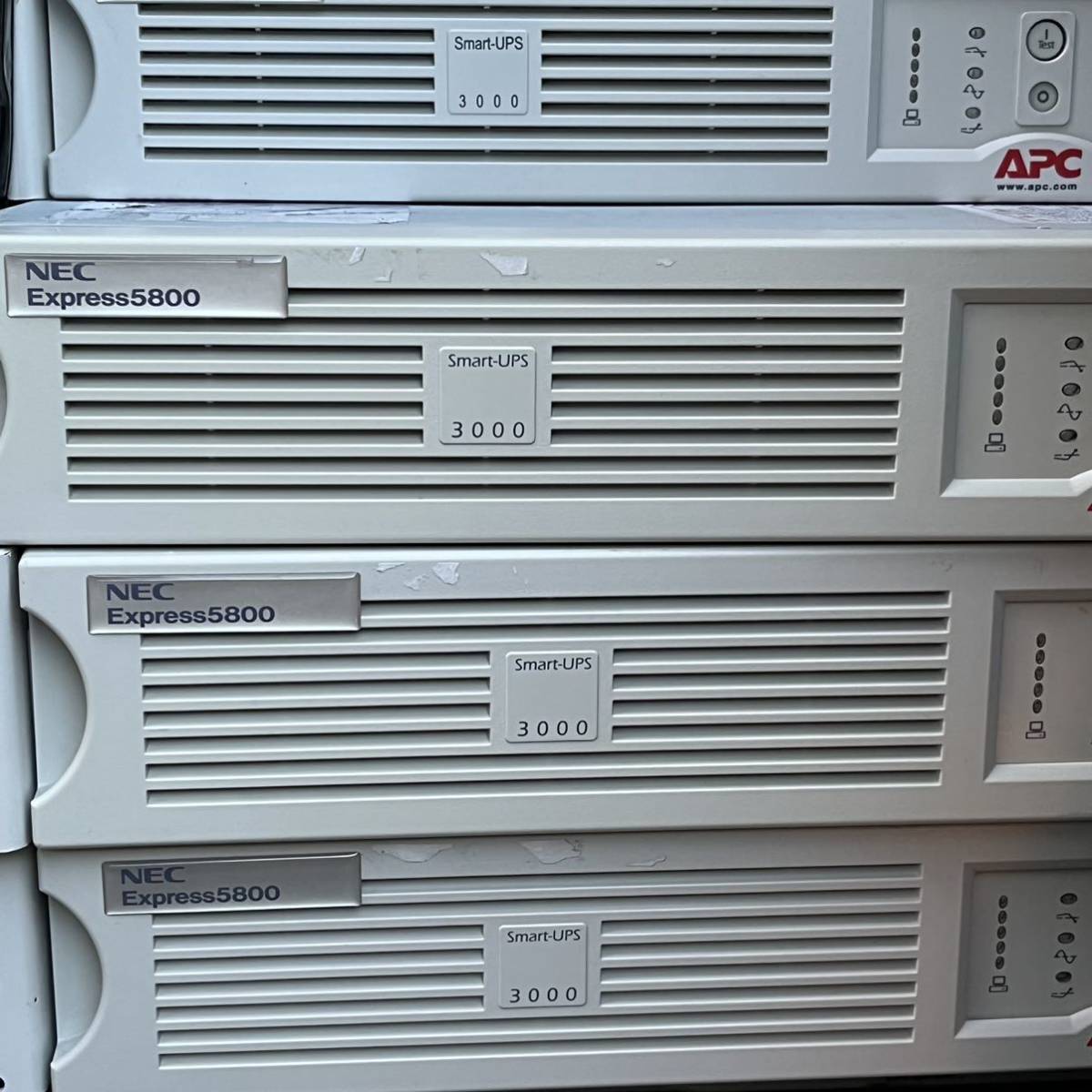【やや傷や汚れあり】NEC 日本電気 無停電電源装置(3000VA) N8142-29 APC smart-ups 3000 ...