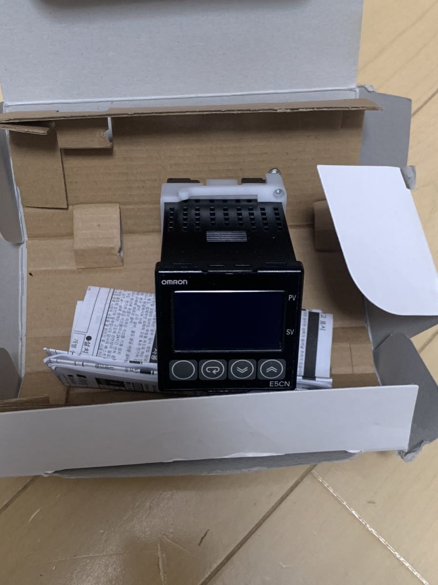 【未使用】★未使用保管品★ OMRON E5CN-Q2T サーマック温度調節器 2個セット の落札情報詳細| ヤフオク落札価格情報 オークフリー