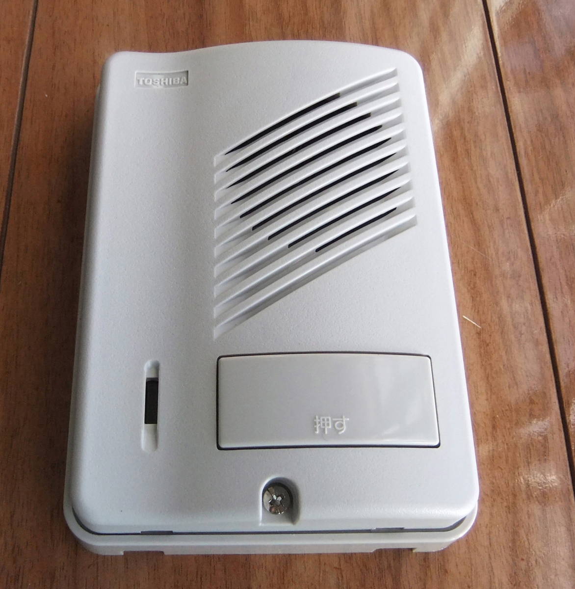 【未使用】 格安部品 ＜東芝＞ 未使用品 TOSHIBA ドアホンエース HJU-1KD(C) 格安2,500円～ の落札情報詳細| ヤフオク ...