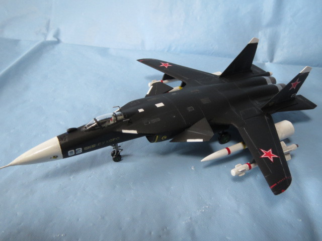 【目立った傷や汚れなし】【完成品】1/144 TRUMPETER『 SUKHOI SU-47 BELKUT 』ロシア空軍 (03)の落札情報 ...