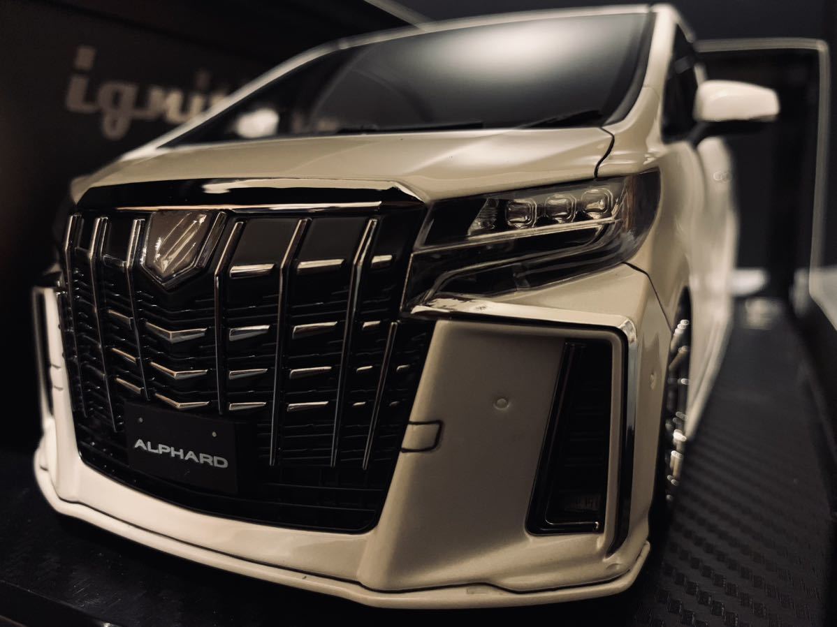 【未使用】[新品未使用] 1/18 IG2428 Toyota Alphard (H30W) Executive Lounge S Pearl White ignition model ...